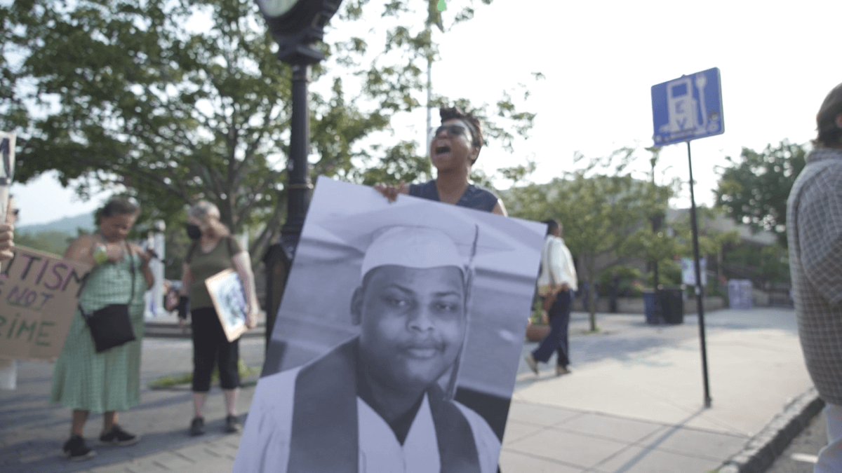 As the official probe into Sean Harris' death drags on, family and ...