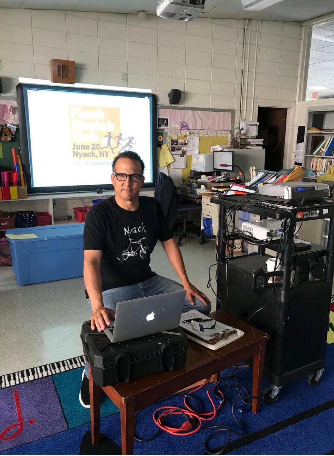 Nyack Sketch Log: Hopper Brings the Flash Sketch Mob Back to Life ...