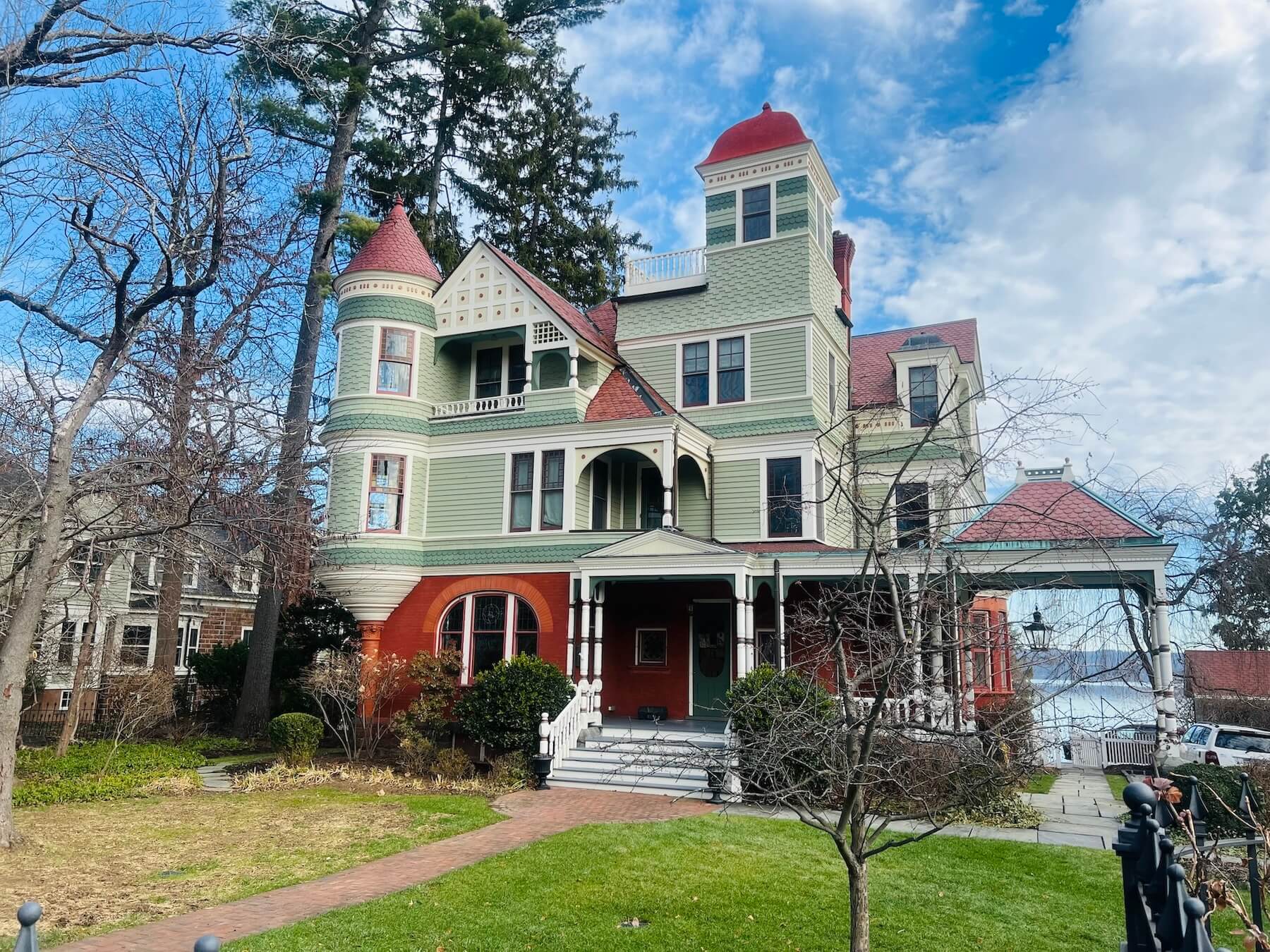 The Diplomatic Baron: James Bennet and His Gilded Age Villa - Nyack ...